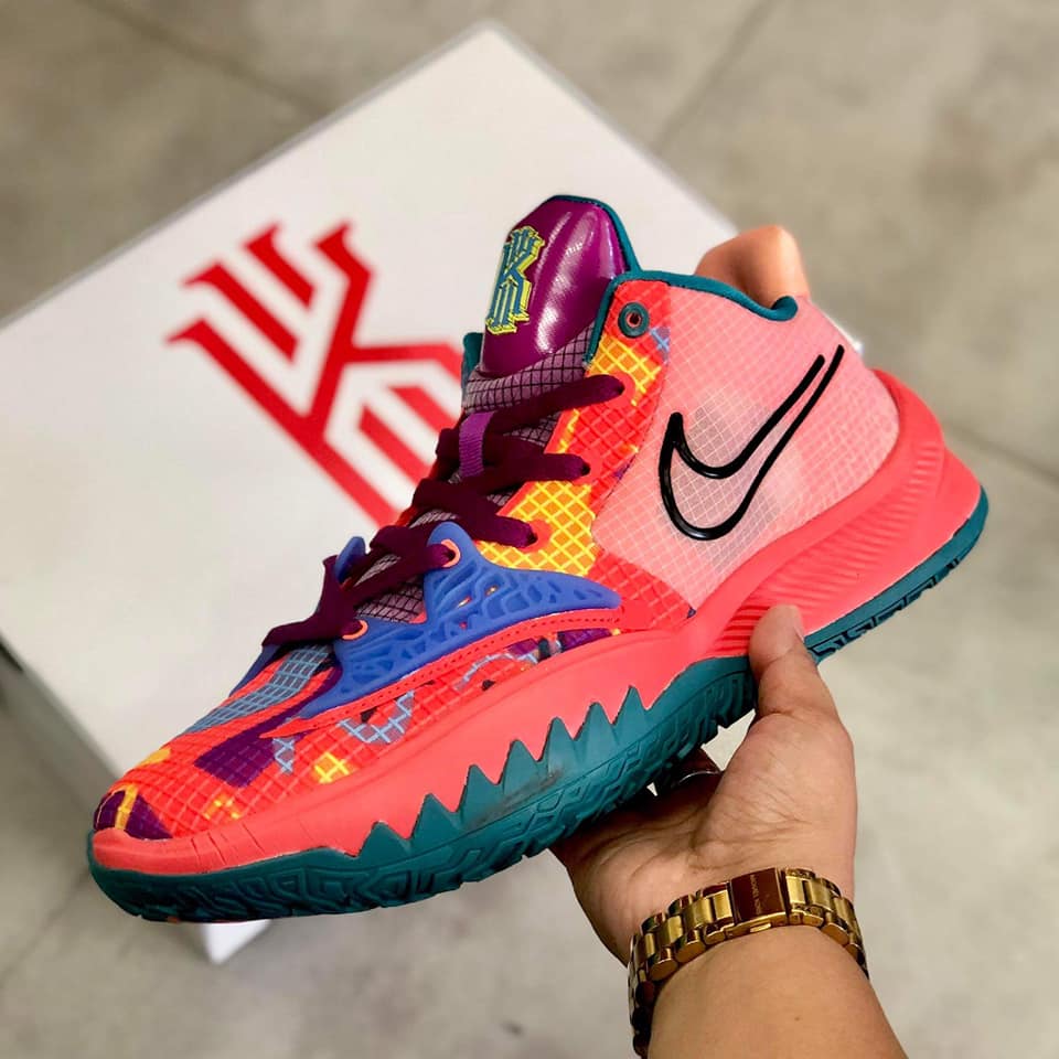 Kyrie 1 Flytrap Socks