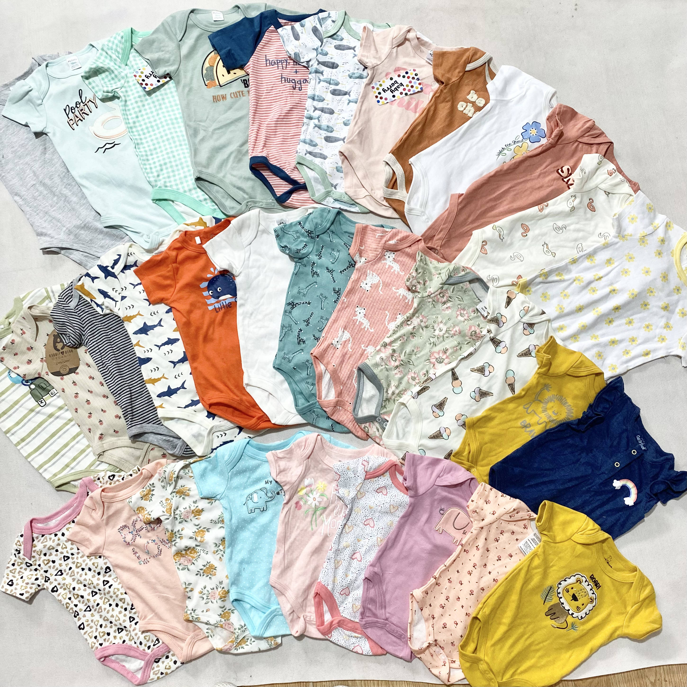 6 PCS Onesie BRANDED IMPORTED BRAND NEW baby clothes for 0-12 months ...