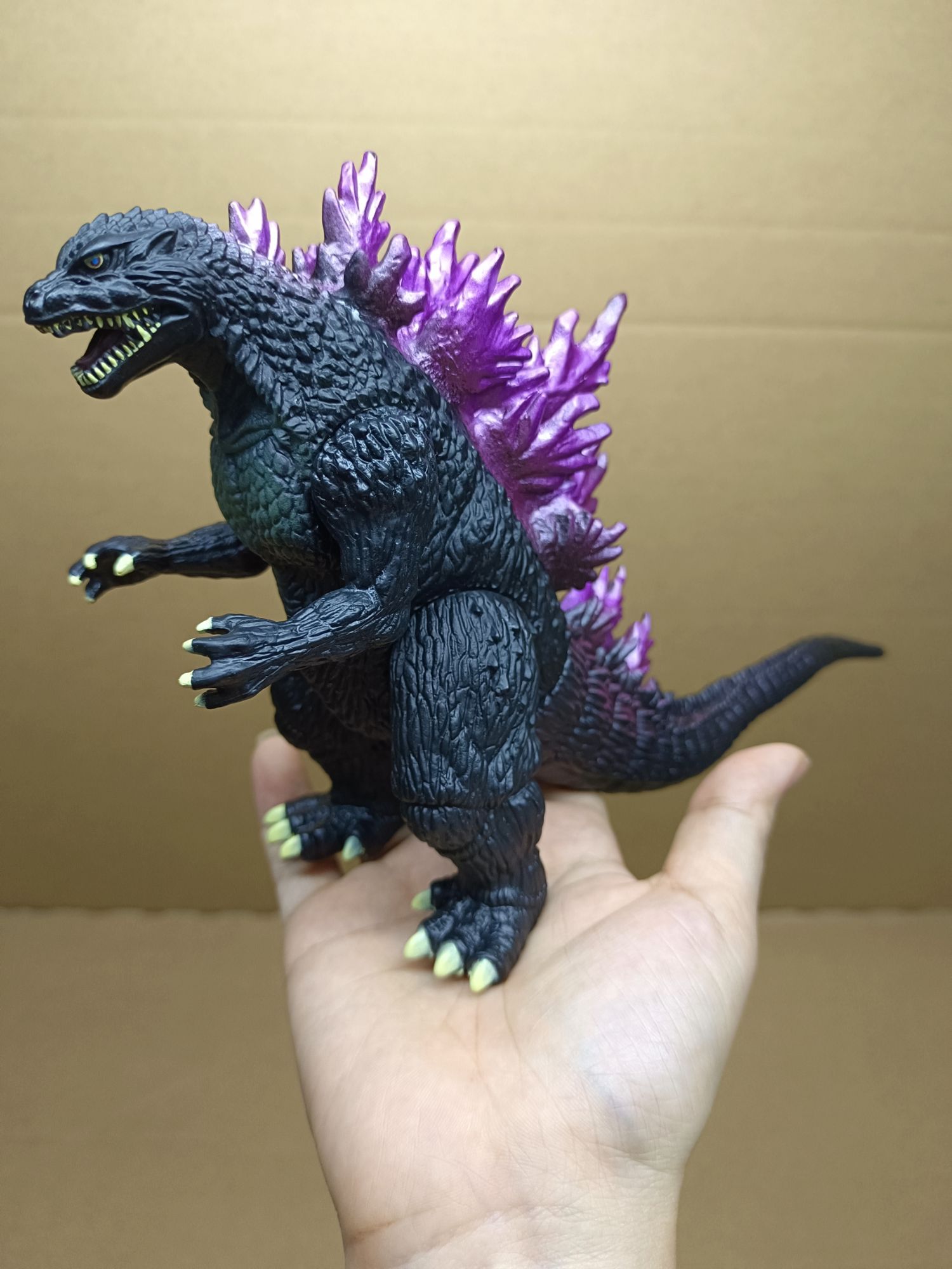 Godzilla Inches Tall Godzilla 2000 White Godzilla 1985 Gigan Burning ...