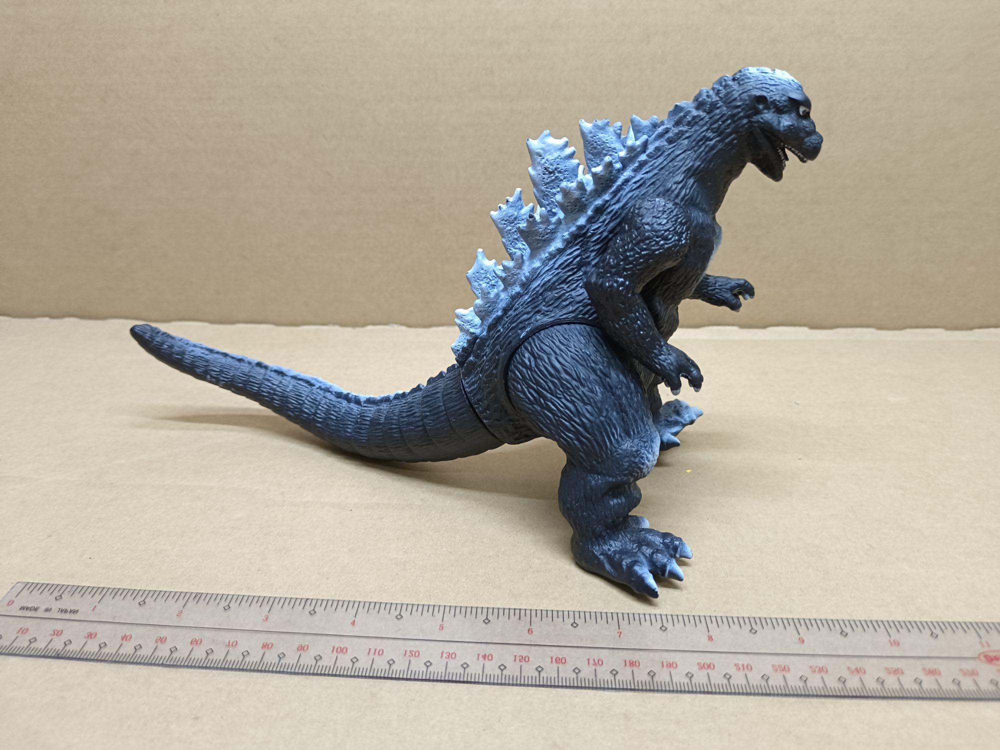 Godzilla Inches Tall Godzilla 2000 White Godzilla 1985 Gigan Burning ...