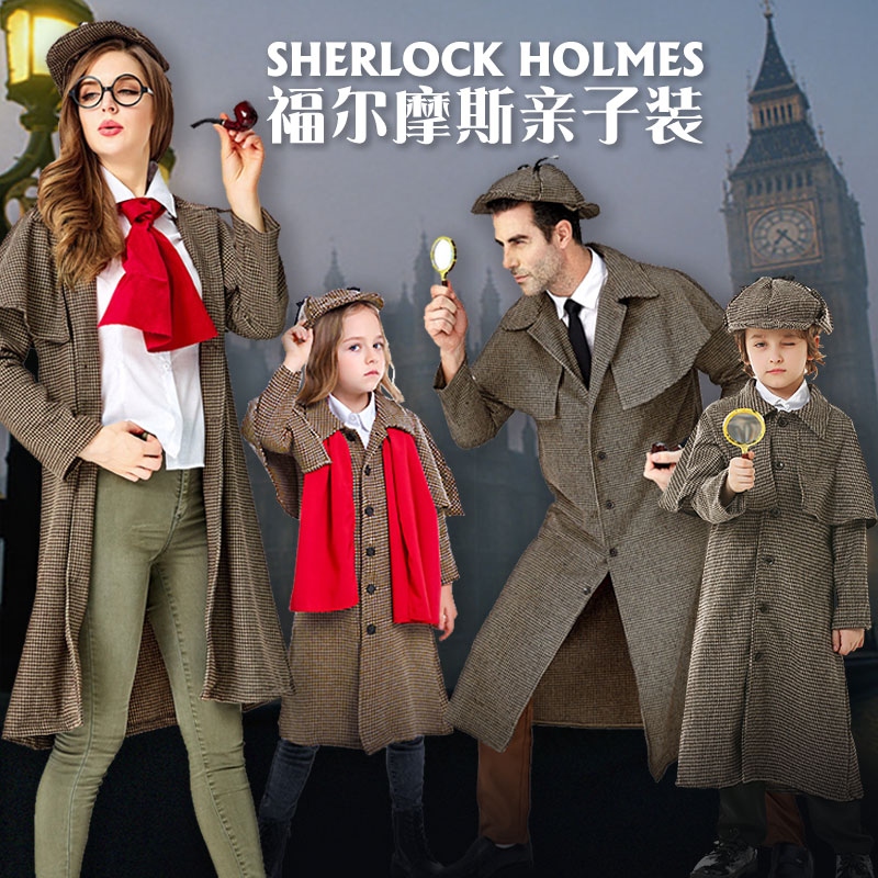 Sherlock Cosplay Subway