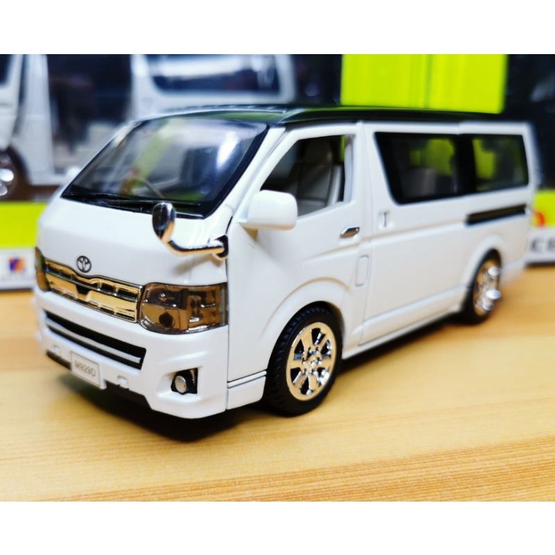 TOYOTA HIACE MINIBUS CUSTOM WIDEBODY 2018 | atelier-yuwa.ciao.jp