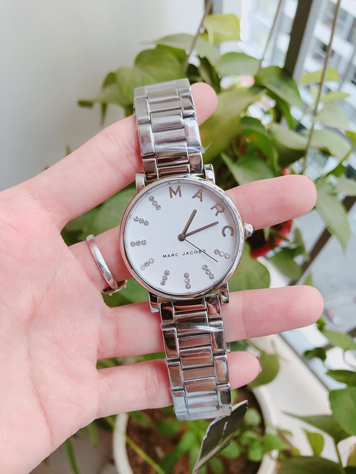 MARC JACOBS Silver-Toned Stainless Steel Womens's Watch MJ3566 with Voucher